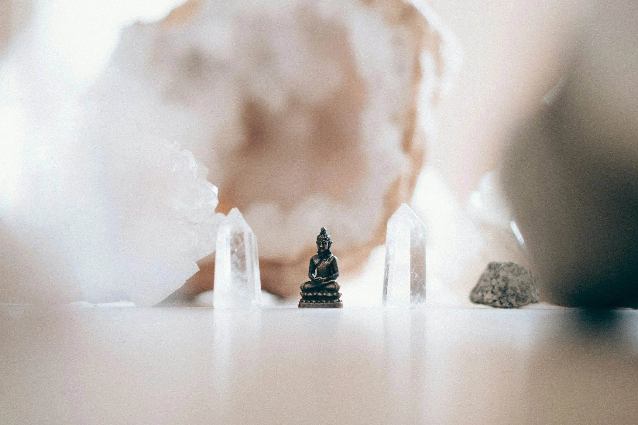 Charoite: Benefits, Properties and Meaning of the Stone – Natural Treasure